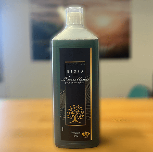 Comment entretenir et nettoyer un parquet vitrifié : découvrez nos solutions naturelles